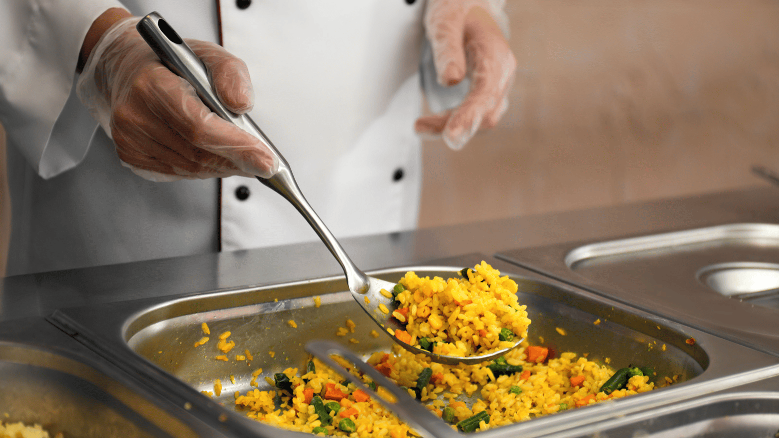 Guide To Purchasing K-12 Cafeteria Equipment